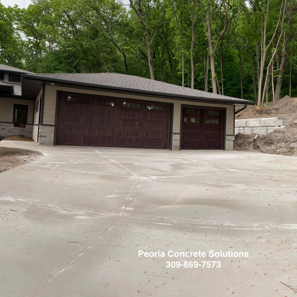 How To Fix A Crumbling Peoria Concrete Driveway – Peoria IL Concrete ...